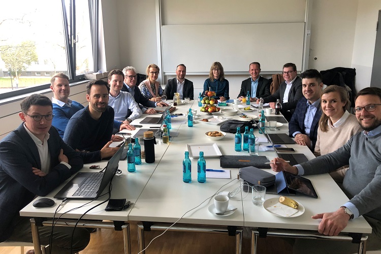 DKOU_2020_Teamsitzung©DGOU – BVOU Netzwerk